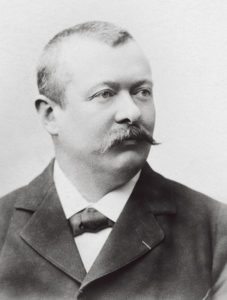 Lịch sử hình thành và phát triển của thương hiệu nổi tiếng Louis ...